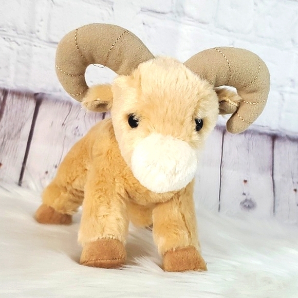 Aurora | Toys | Aurora Rural King Tan Beige Ram Sheep Goat Spiral Big ...
